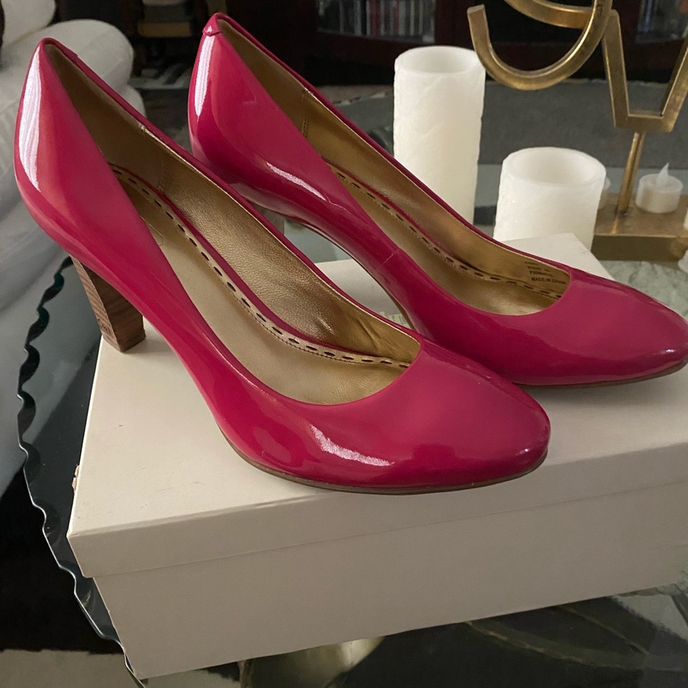 Coach Sheri Patent Fushia Leather Pumps Size 8 - Gem